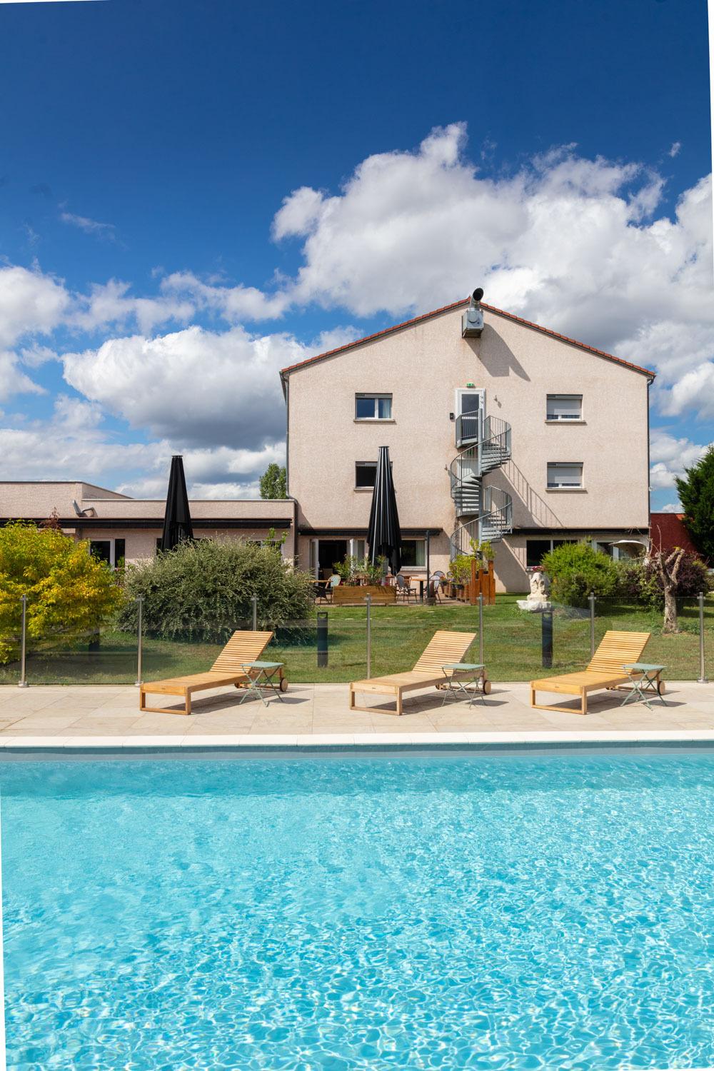 Coffret Cadeau en Auvergne-Rhône-Alpes | ARTEMIS HÔTEL à COHADE